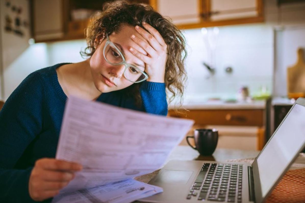 Deloitte: Almost Half Of Gen Z Workers Live With Financial Anxiety ...